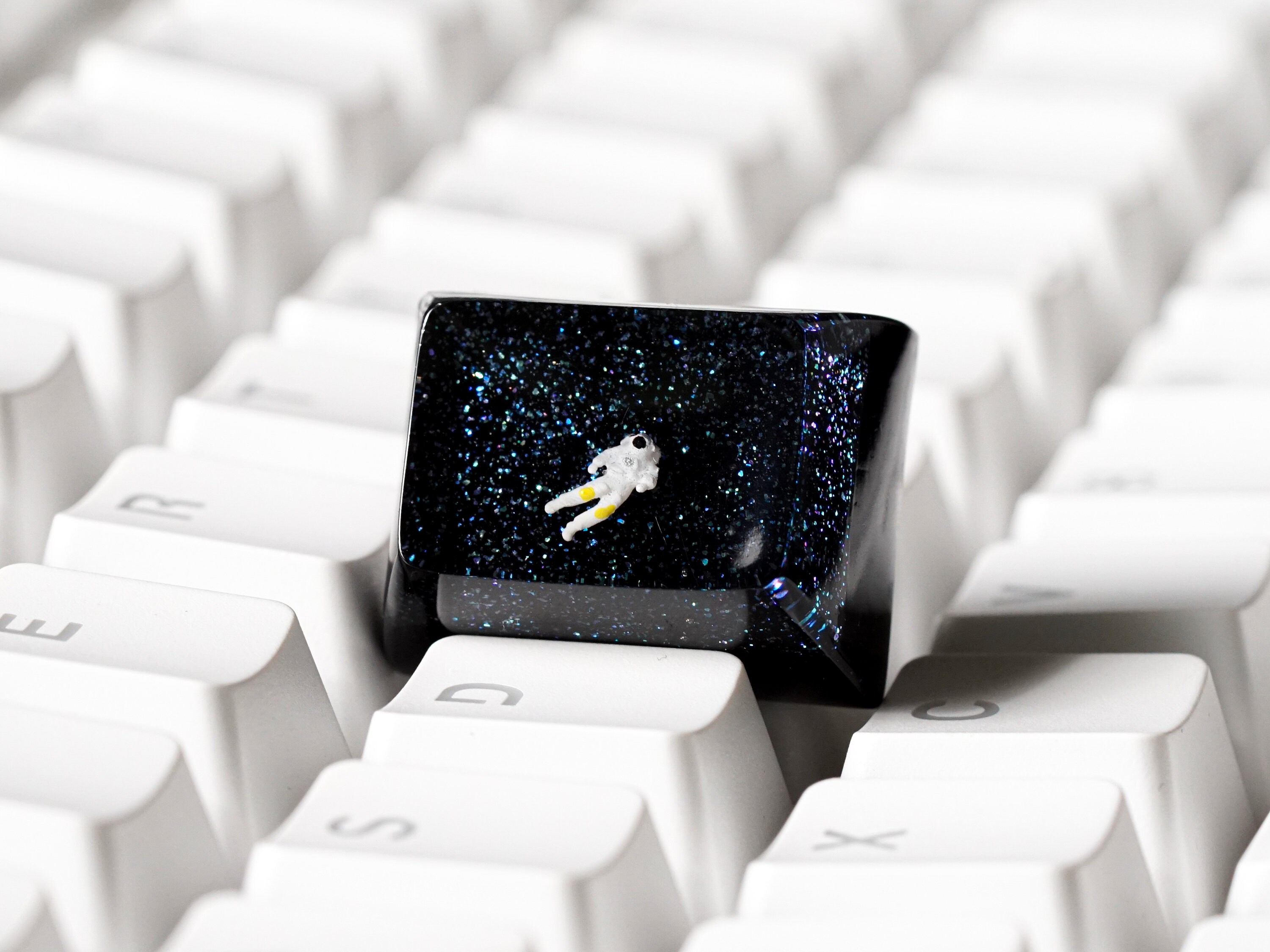 Astronaut Keycap, Ctrl/Alt Keycap, Galaxy Keycap, Universe Keycap ...